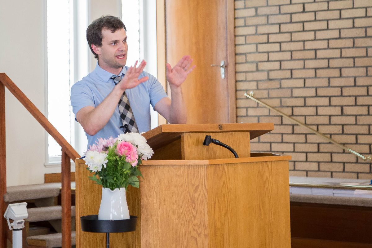 ‘Preaching Christ in a post-Christian land’ addressed at Glasgow conference