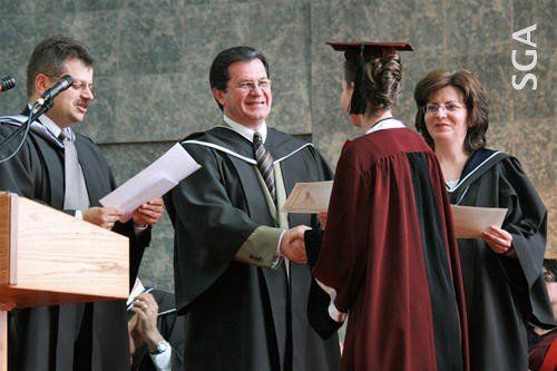 Emanuel University, Romania